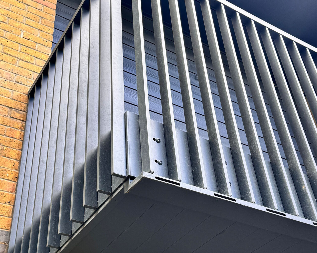 Balcony terrace walkway solutions - www.celuplast.com